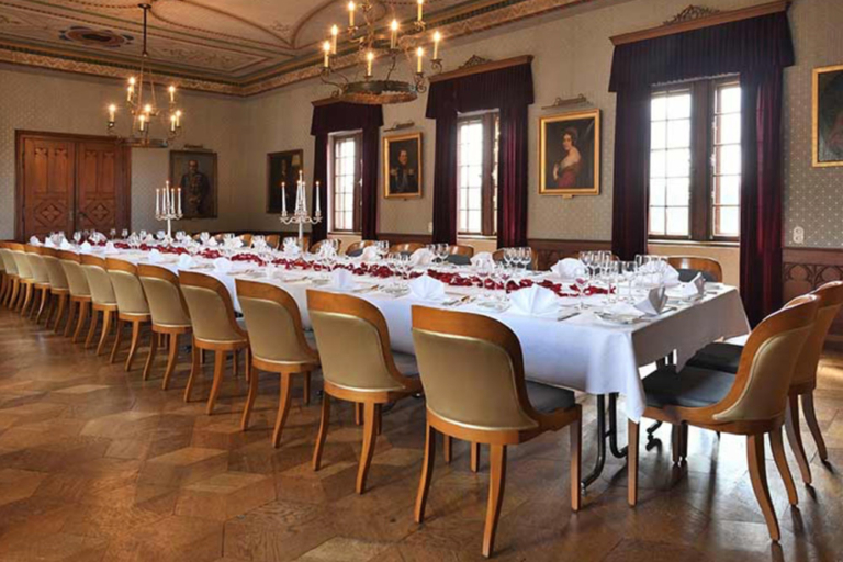 Schloss Weitenburg - Schlösser. Burgen. Ruinen.